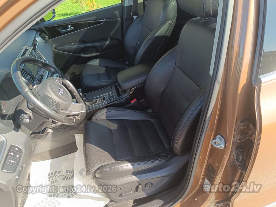 Kia Sorento 2017 Tallina, ar dzinēja tilpumu 2.20 L un nobraukumu 283 tūkst. km par 14999 €, foto 16 vietnē AUTOMOTO.COM.LV