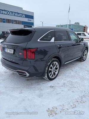 Kia Sorento 2021 Tallina, ar dzinēja tilpumu 2.20 L un nobraukumu 110 tūkst. km par 31900 €, foto 3 vietnē AUTOMOTO.COM.LV