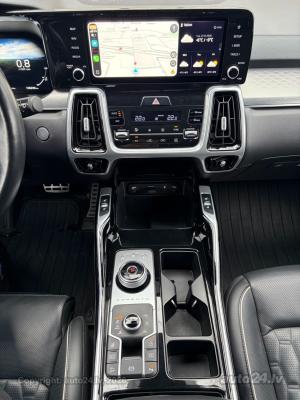 Kia Sorento 2021 Tallina, ar dzinēja tilpumu 2.20 L un nobraukumu 110 tūkst. km par 31900 €, foto 8 vietnē AUTOMOTO.COM.LV