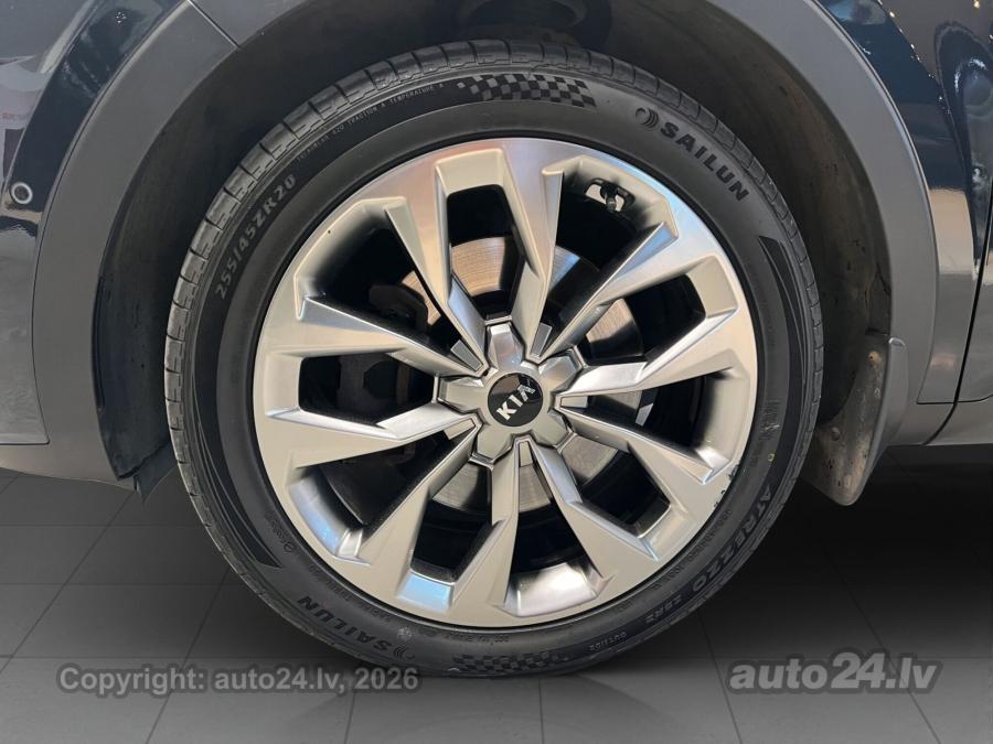 Kia Sorento 2021 in Tallinn, with an engine capacity of 2.20 L and mileage of 95 thousand km for 30900 €, photo 15 on AUTOMOTO.COM.LV