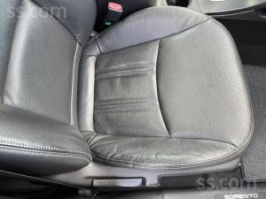 Balts Kia Sorento 2010 Rīga, ar dzinēja tilpumu 2.20 L un nobraukumu 241 tūkst. km par 7500 €, foto 11 vietnē AUTOMOTO.COM.LV