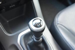 Balts Kia Sorento 2010 Mārupe, ar dzinēja tilpumu 2.20 L un nobraukumu 241 tūkst. km par 7500 €, foto 16 vietnē AUTOMOTO.COM.LV