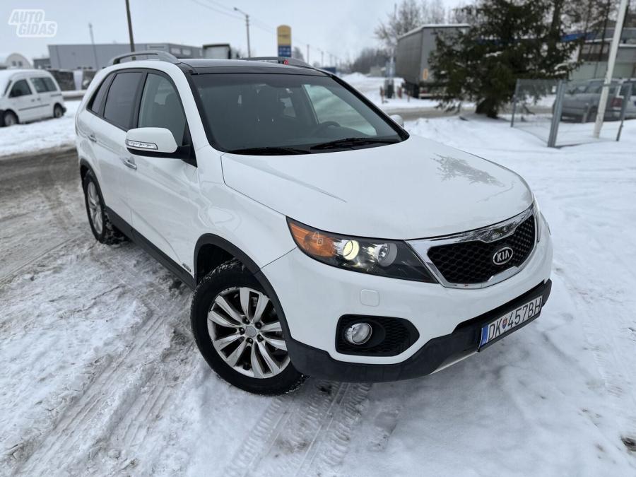 Balts Kia Sorento 2011 Marijampole, ar dzinēja tilpumu 2.20 L un nobraukumu 288 tūkst. km par 4899 €, foto 1 vietnē AUTOMOTO.COM.LV
