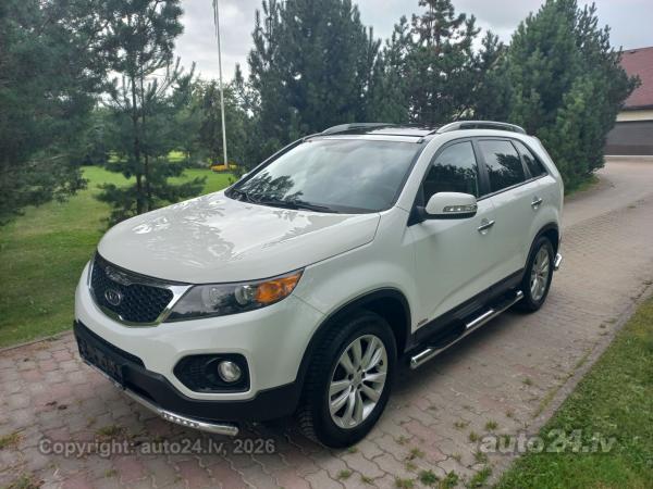 Balts Kia Sorento 2011 Tartu, ar dzinēja tilpumu 2.20 L un nobraukumu 203 tūkst. km par 8399 €, foto 3 vietnē AUTOMOTO.COM.LV