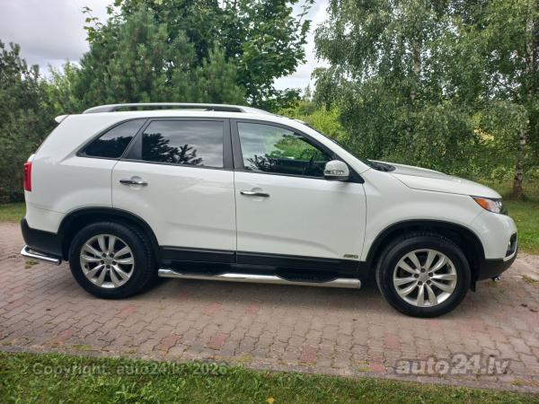 Balts Kia Sorento 2011 Tartu, ar dzinēja tilpumu 2.20 L un nobraukumu 203 tūkst. km par 8399 €, foto 7 vietnē AUTOMOTO.COM.LV