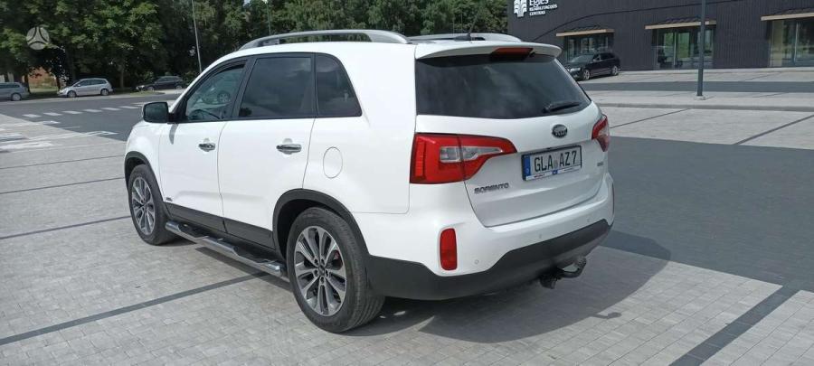 Balts Kia Sorento 2013 Šauļi, ar dzinēja tilpumu 2.20 L un nobraukumu 232 tūkst. km par 8750 €, foto 28 vietnē AUTOMOTO.COM.LV