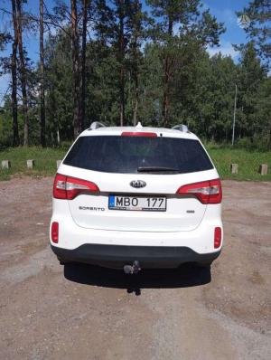 Balts Kia Sorento 2014 Raseiniai, ar dzinēja tilpumu 2.00 L un nobraukumu 171 tūkst. km par 9999 €, foto 6 vietnē AUTOMOTO.COM.LV