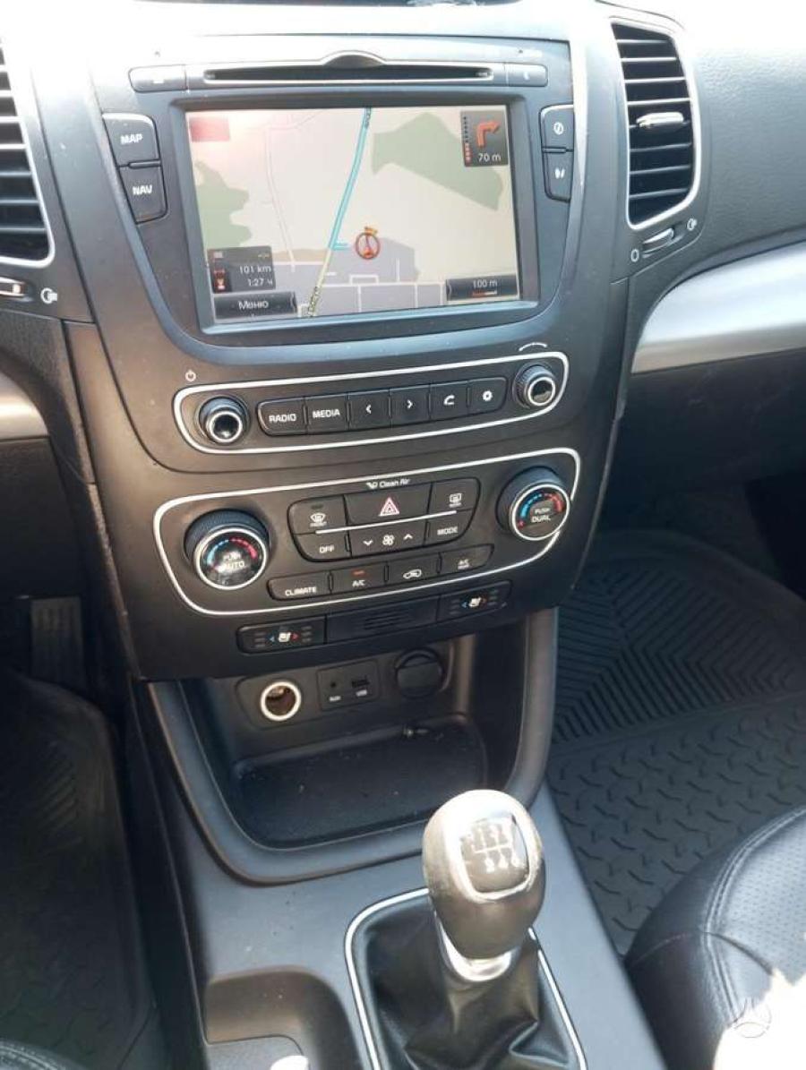 Balts Kia Sorento 2014 Raseiniai, ar dzinēja tilpumu 2.00 L un nobraukumu 171 tūkst. km par 9999 €, foto 11 vietnē AUTOMOTO.COM.LV