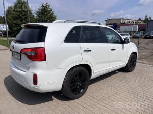 Balts Kia Sorento 2014 Limbaži, ar dzinēja tilpumu 2.20 L un nobraukumu 213 tūkst. km par 13350 €, foto 5 vietnē AUTOMOTO.COM.LV