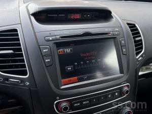 Balts Kia Sorento 2014 Limbaži, ar dzinēja tilpumu 2.20 L un nobraukumu 213 tūkst. km par 13350 €, foto 17 vietnē AUTOMOTO.COM.LV