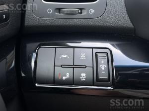 Balts Kia Sorento 2014 Limbaži, ar dzinēja tilpumu 2.20 L un nobraukumu 213 tūkst. km par 13350 €, foto 27 vietnē AUTOMOTO.COM.LV