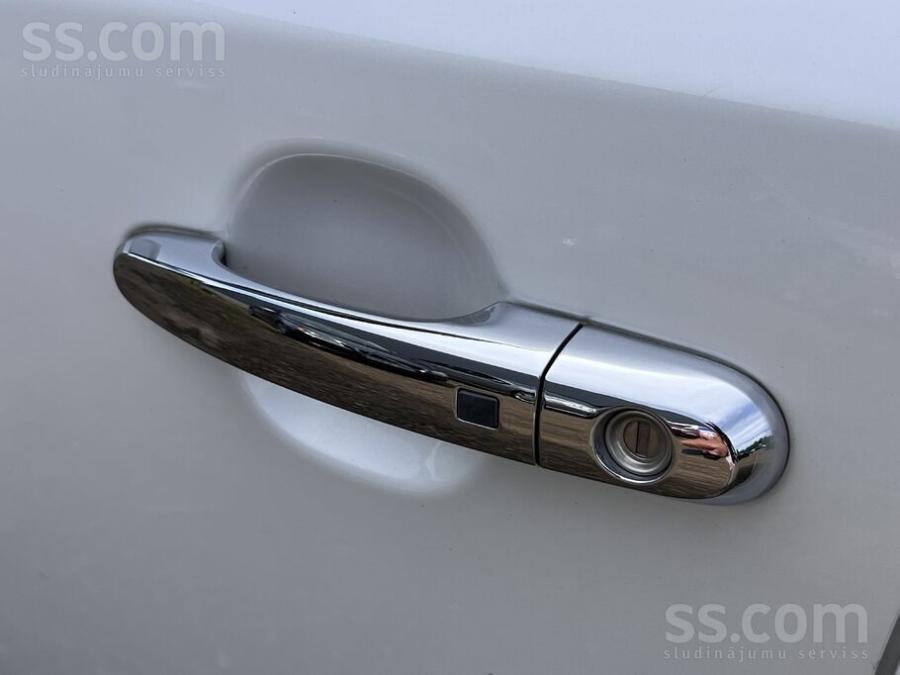 Balts Kia Sorento 2014 Limbaži, ar dzinēja tilpumu 2.20 L un nobraukumu 213 tūkst. km par 13350 €, foto 33 vietnē AUTOMOTO.COM.LV