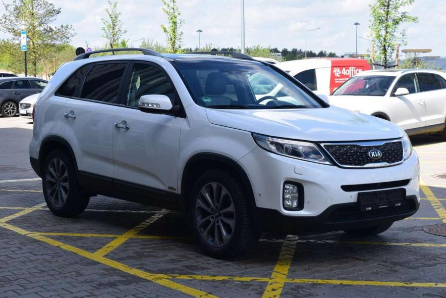 Balts Kia Sorento 2014 Viļņa, ar dzinēja tilpumu 2.20 L un nobraukumu 227 tūkst. km par 10450 €, foto 4 vietnē AUTOMOTO.COM.LV