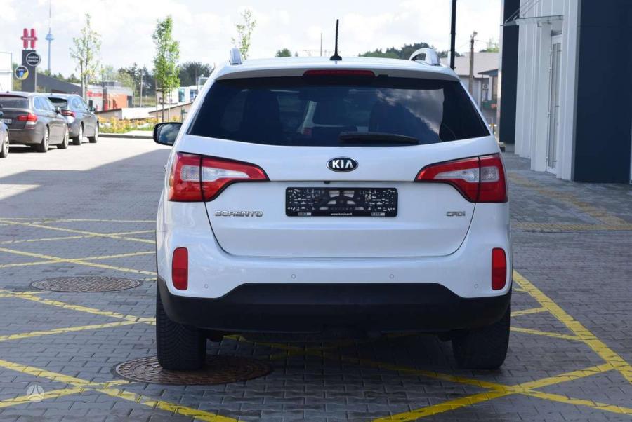 Balts Kia Sorento 2014 Viļņa, ar dzinēja tilpumu 2.20 L un nobraukumu 227 tūkst. km par 10450 €, foto 6 vietnē AUTOMOTO.COM.LV