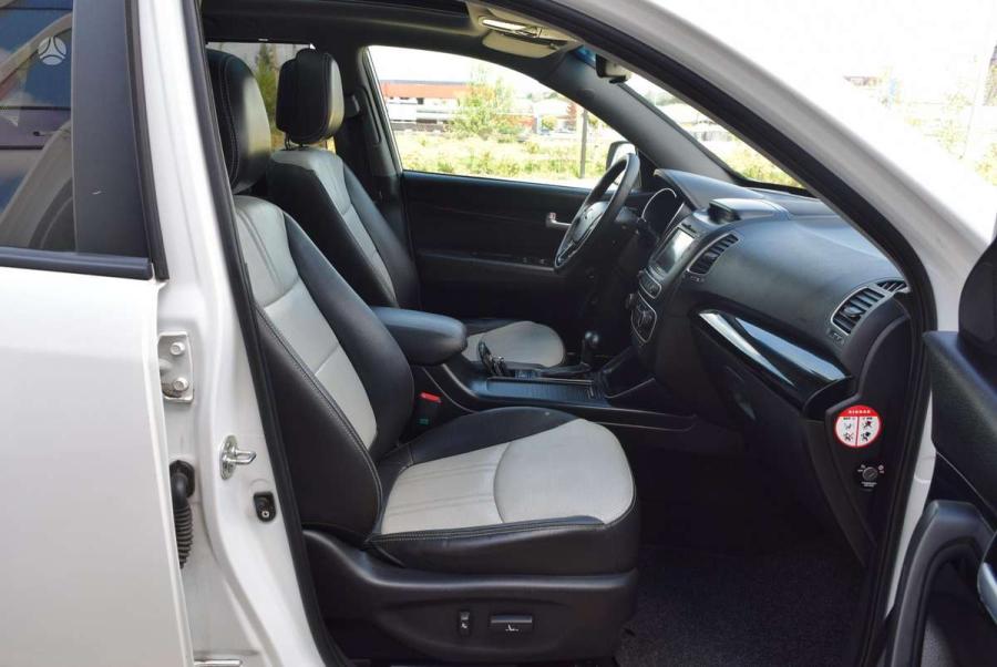 Balts Kia Sorento 2014 Viļņa, ar dzinēja tilpumu 2.20 L un nobraukumu 227 tūkst. km par 10450 €, foto 10 vietnē AUTOMOTO.COM.LV