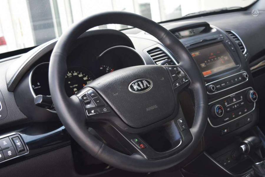 Balts Kia Sorento 2014 Viļņa, ar dzinēja tilpumu 2.20 L un nobraukumu 227 tūkst. km par 10450 €, foto 15 vietnē AUTOMOTO.COM.LV