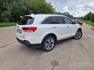 Balts Kia Sorento 2015 Rīga, ar dzinēja tilpumu 2.20 L un nobraukumu 211 tūkst. km par 10500 €, foto 2 vietnē AUTOMOTO.COM.LV