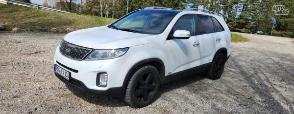 Balts Kia Sorento 2015 Viļņa, ar dzinēja tilpumu 2.20 L un nobraukumu 165 tūkst. km par 8299 €, foto 3 vietnē AUTOMOTO.COM.LV