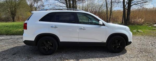Balts Kia Sorento 2015 Viļņa, ar dzinēja tilpumu 2.20 L un nobraukumu 165 tūkst. km par 8299 €, foto 7 vietnē AUTOMOTO.COM.LV