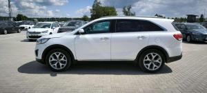 White Kia Sorento 2015 in Taurage, with an engine capacity of 2.20 L and mileage of 203 thousand km for 12500 €, photo 9 on AUTOMOTO.COM.LV