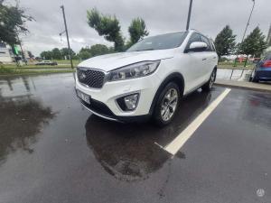 Balts Kia Sorento 2015 Kauņa, ar dzinēja tilpumu 2.20 L un nobraukumu 384 tūkst. km par 9900 €, foto  vietnē AUTOMOTO.COM.LV