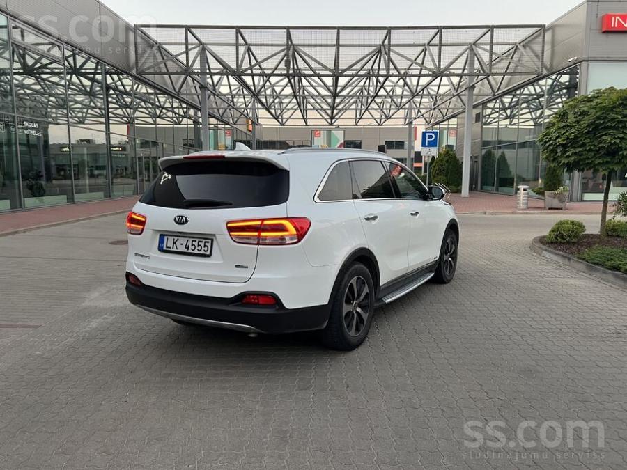 Balts Kia Sorento 2015 Rīga, ar dzinēja tilpumu 2.20 L un nobraukumu 251 tūkst. km par 13499 €, foto 5 vietnē AUTOMOTO.COM.LV