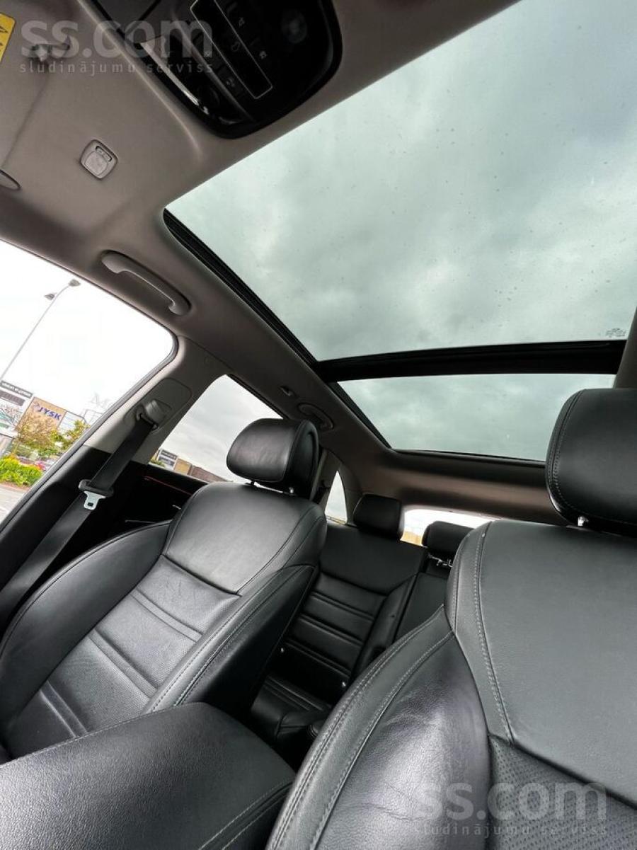 Balts Kia Sorento 2015 Rīga, ar dzinēja tilpumu 2.20 L un nobraukumu 251 tūkst. km par 13499 €, foto 12 vietnē AUTOMOTO.COM.LV
