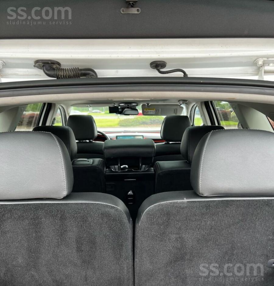 Balts Kia Sorento 2015 Rīga, ar dzinēja tilpumu 2.20 L un nobraukumu 251 tūkst. km par 13499 €, foto 13 vietnē AUTOMOTO.COM.LV