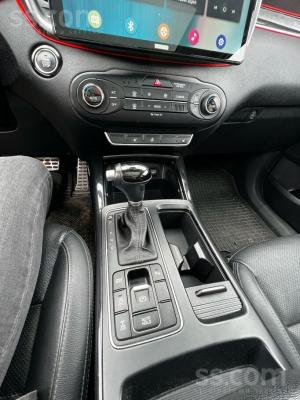 Balts Kia Sorento 2015 Rīga, ar dzinēja tilpumu 2.20 L un nobraukumu 251 tūkst. km par 13499 €, foto 14 vietnē AUTOMOTO.COM.LV