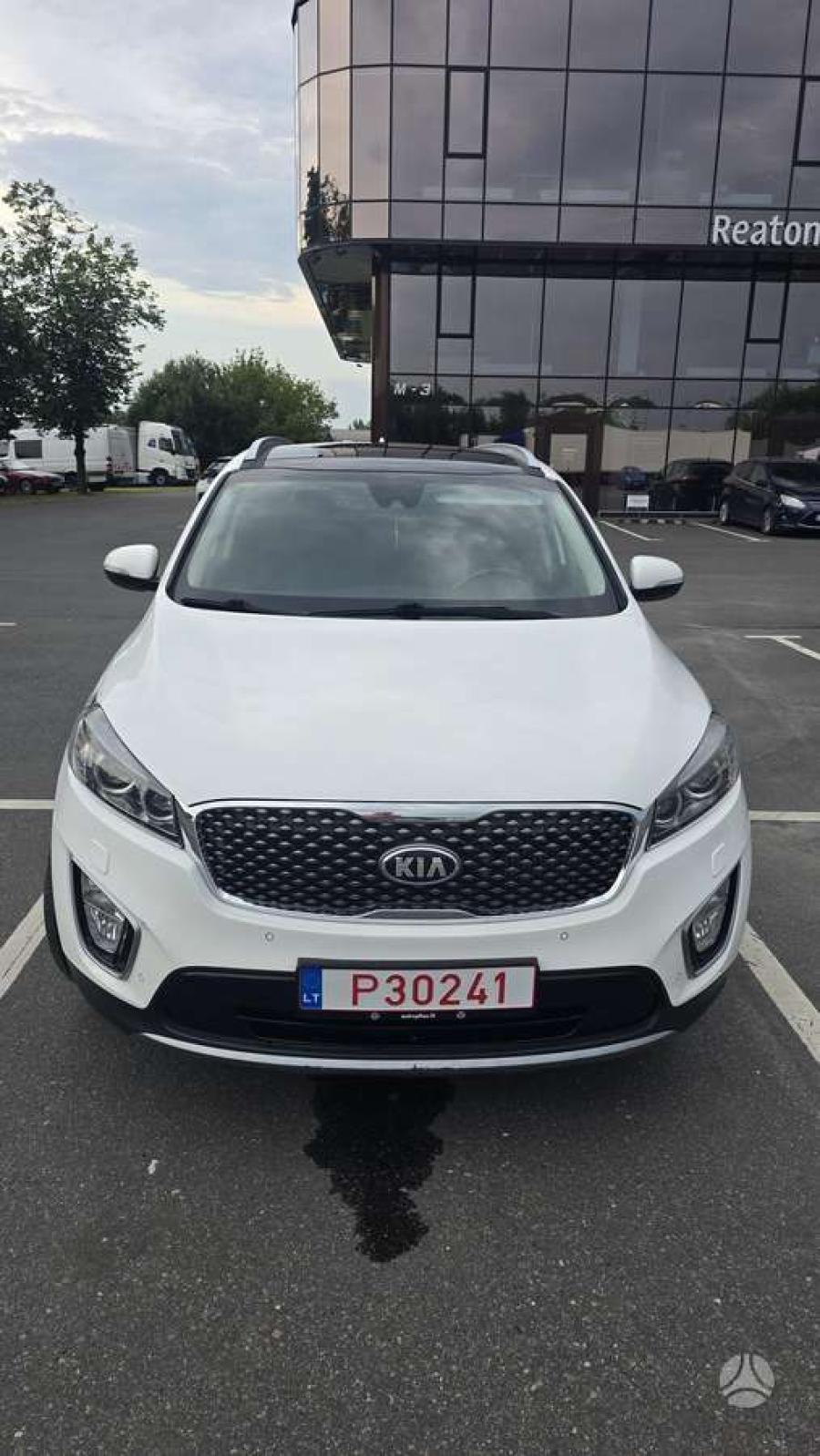 Balts Kia Sorento 2015 Viļņa, ar dzinēja tilpumu 2.20 L un nobraukumu 229 tūkst. km par 11900 €, foto 4 vietnē AUTOMOTO.COM.LV