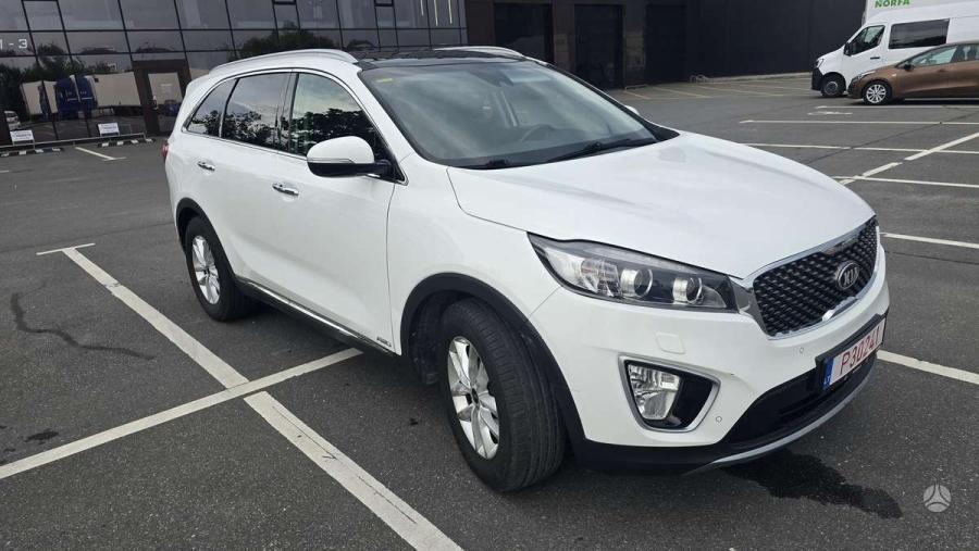 Balts Kia Sorento 2015 Viļņa, ar dzinēja tilpumu 2.20 L un nobraukumu 229 tūkst. km par 11900 €, foto 5 vietnē AUTOMOTO.COM.LV