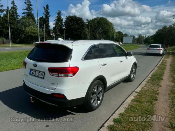 Balts Kia Sorento 2015 Tallina, ar dzinēja tilpumu 2.20 L un nobraukumu 194 tūkst. km par 13800 €, foto 3 vietnē AUTOMOTO.COM.LV