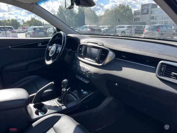 Kia Sorento 2015 Tauragė vietnē Balts Kia Sorento 2015 Tauragė, ar dzinēja tilpumu 2.20 L un nobraukumu 213 tūkst. km par 9500 €, foto 10 vietnē AUTOMOTO.COM.LV