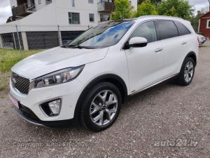 Balts Kia Sorento 2016 Tallina, ar dzinēja tilpumu 2.20 L un nobraukumu 200 tūkst. km par 14899 €, foto  vietnē AUTOMOTO.COM.LV
