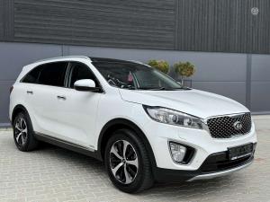 White Kia Sorento 2016 in Siauliai, with an engine capacity of 2.20 L and mileage of 177 thousand km for 15950 €, photo 4 on AUTOMOTO.COM.LV