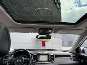 White Kia Sorento 2016 in Siauliai, with an engine capacity of 2.20 L and mileage of 177 thousand km for 15950 €, photo 25 on AUTOMOTO.COM.LV