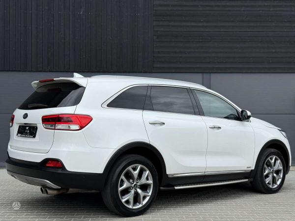 Balts Kia Sorento 2016 Šauļi, ar dzinēja tilpumu 2.20 L un nobraukumu 236 tūkst. km par 15950 €, foto 9 vietnē AUTOMOTO.COM.LV
