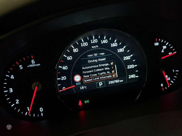 Balts Kia Sorento 2017 Marijampole, ar dzinēja tilpumu 2.20 L un nobraukumu 231 tūkst. km par 16999 €, foto 3 vietnē AUTOMOTO.COM.LV
