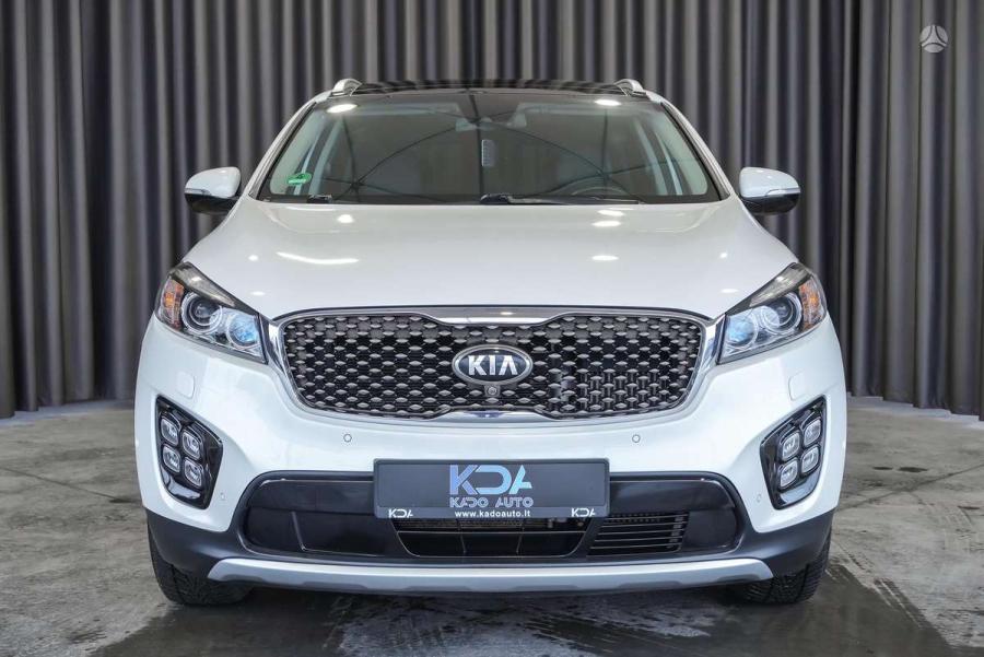 Balts Kia Sorento 2017 Marijampole, ar dzinēja tilpumu 2.20 L un nobraukumu 211 tūkst. km par 15450 €, foto 4 vietnē AUTOMOTO.COM.LV