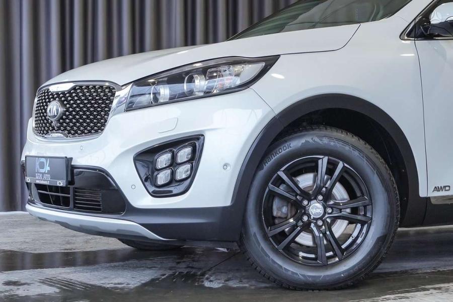 Balts Kia Sorento 2017 Marijampole, ar dzinēja tilpumu 2.20 L un nobraukumu 211 tūkst. km par 15450 €, foto 7 vietnē AUTOMOTO.COM.LV