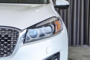 Balts Kia Sorento 2017 Marijampole, ar dzinēja tilpumu 2.20 L un nobraukumu 211 tūkst. km par 15450 €, foto 8 vietnē AUTOMOTO.COM.LV