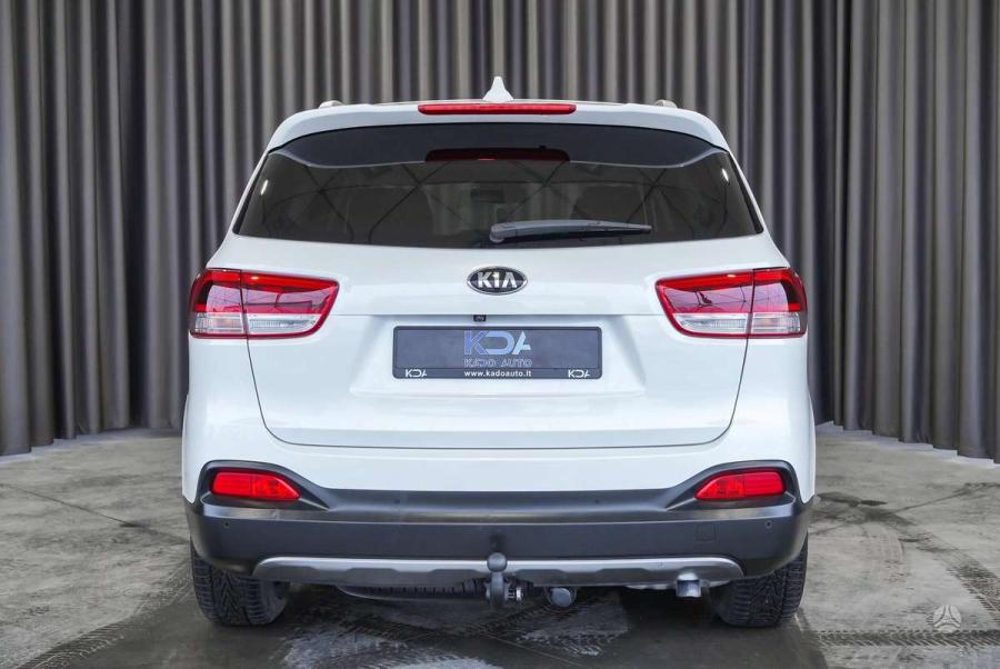 Balts Kia Sorento 2017 Marijampole, ar dzinēja tilpumu 2.20 L un nobraukumu 211 tūkst. km par 15450 €, foto 12 vietnē AUTOMOTO.COM.LV