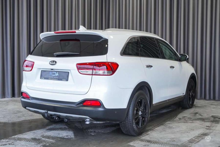 Balts Kia Sorento 2017 Marijampole, ar dzinēja tilpumu 2.20 L un nobraukumu 211 tūkst. km par 15450 €, foto 14 vietnē AUTOMOTO.COM.LV