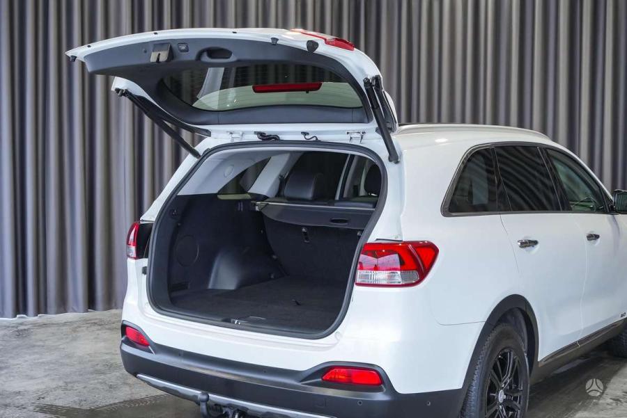 Balts Kia Sorento 2017 Marijampole, ar dzinēja tilpumu 2.20 L un nobraukumu 211 tūkst. km par 15450 €, foto 15 vietnē AUTOMOTO.COM.LV