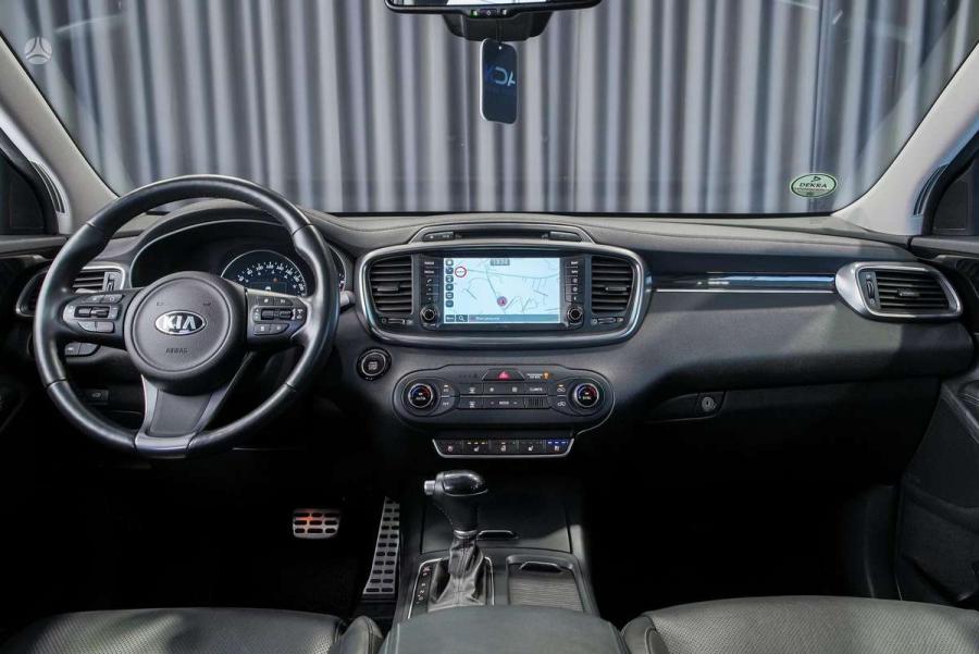 Balts Kia Sorento 2017 Marijampole, ar dzinēja tilpumu 2.20 L un nobraukumu 211 tūkst. km par 15450 €, foto 18 vietnē AUTOMOTO.COM.LV