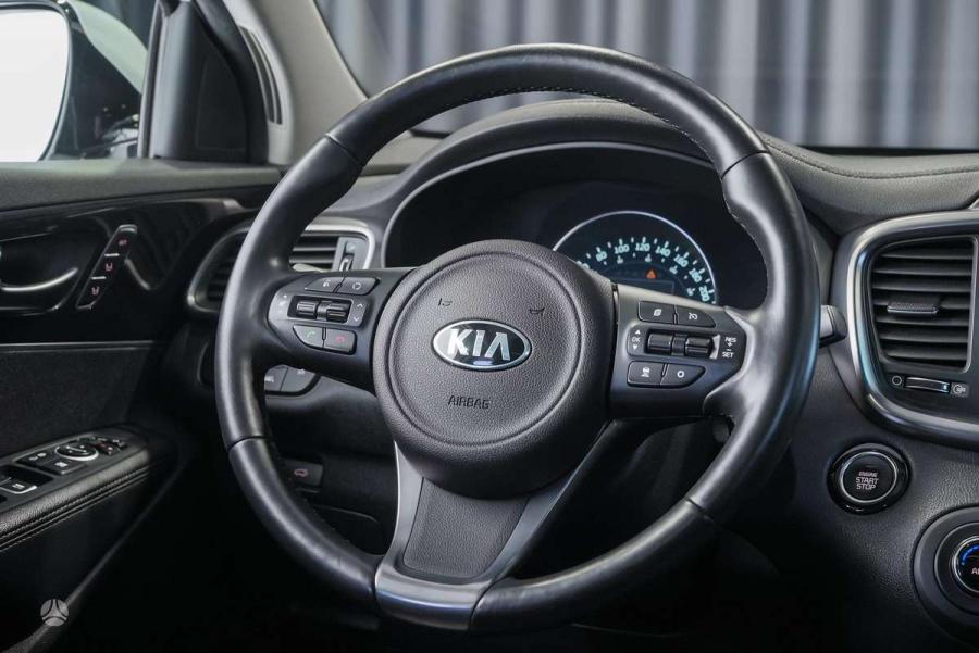 Balts Kia Sorento 2017 Marijampole, ar dzinēja tilpumu 2.20 L un nobraukumu 211 tūkst. km par 15450 €, foto 21 vietnē AUTOMOTO.COM.LV