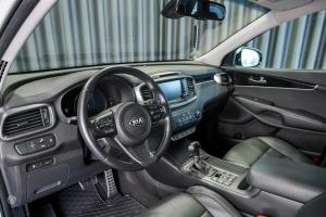 Balts Kia Sorento 2017 Marijampole, ar dzinēja tilpumu 2.20 L un nobraukumu 211 tūkst. km par 15450 €, foto 26 vietnē AUTOMOTO.COM.LV
