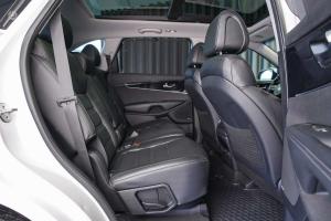 Balts Kia Sorento 2017 Marijampole, ar dzinēja tilpumu 2.20 L un nobraukumu 211 tūkst. km par 15450 €, foto 36 vietnē AUTOMOTO.COM.LV