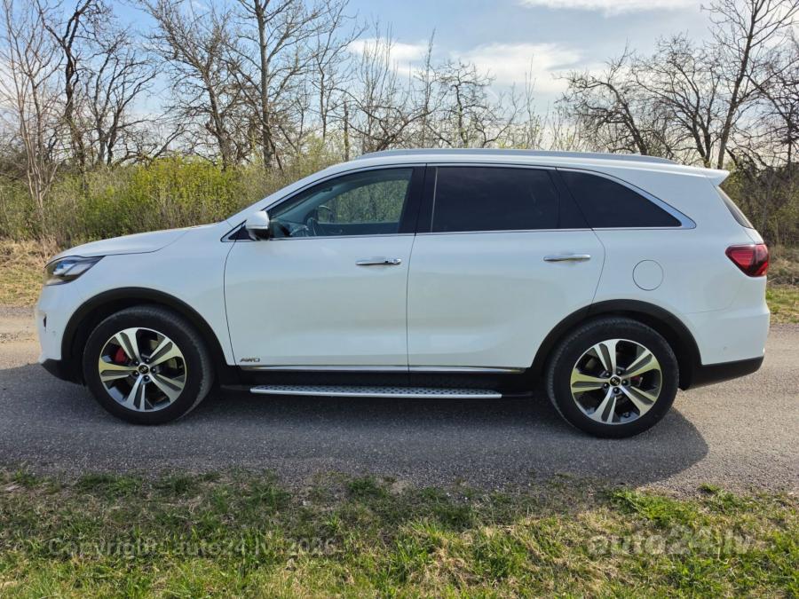 Balts Kia Sorento 2018 Tallina, ar dzinēja tilpumu 2.20 L un nobraukumu 147 tūkst. km par 22000 €, foto 3 vietnē AUTOMOTO.COM.LV
