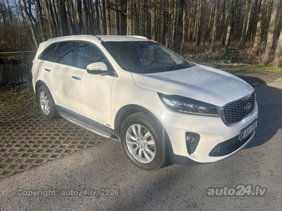 Balts Kia Sorento 2018 Tallina, ar dzinēja tilpumu 2.20 L un nobraukumu 180 tūkst. km par 24000 €, foto 1 vietnē AUTOMOTO.COM.LV